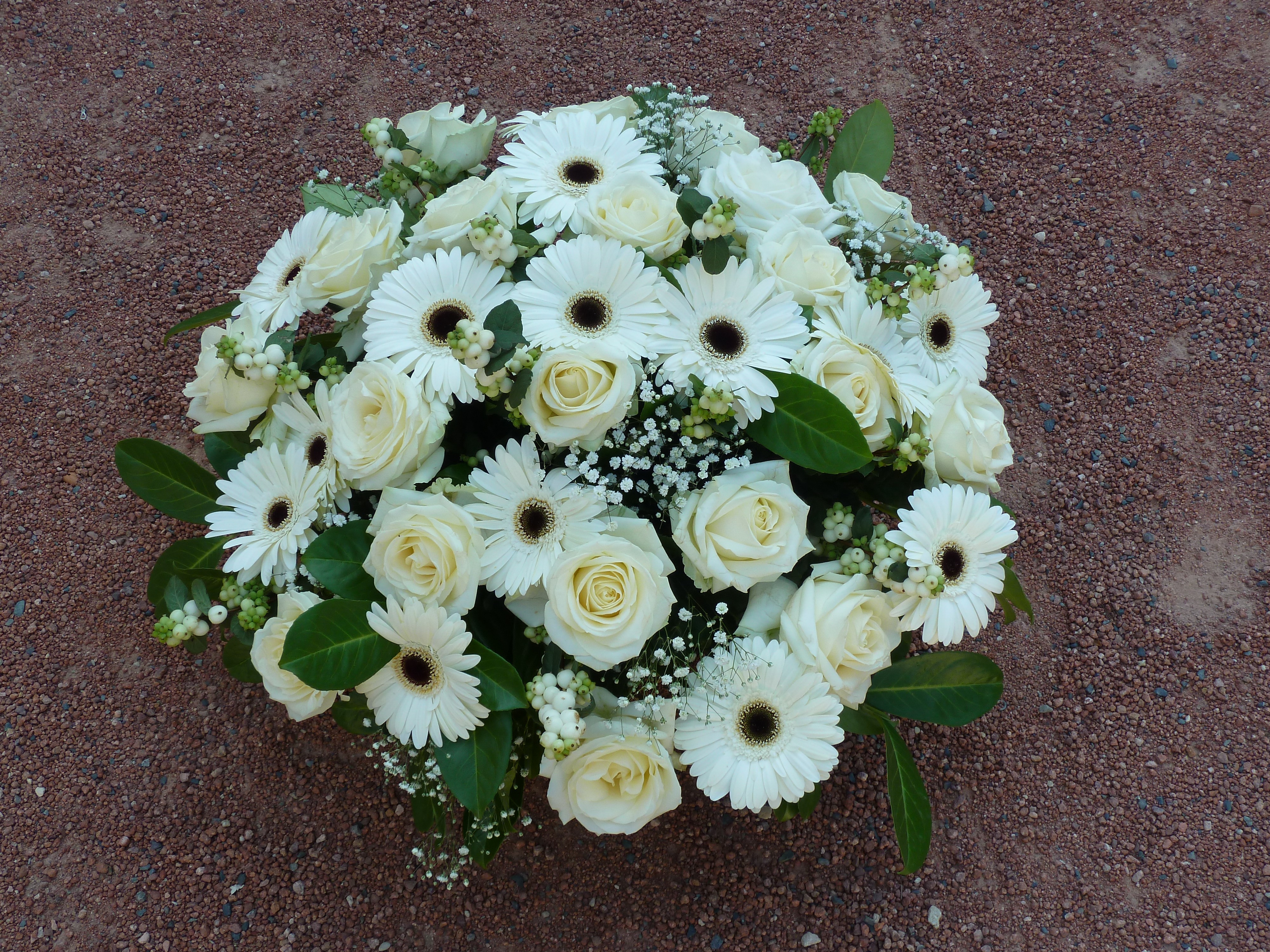 coussin rond sepulture, envoyer fleurs enterrement, livrer fleurs ...